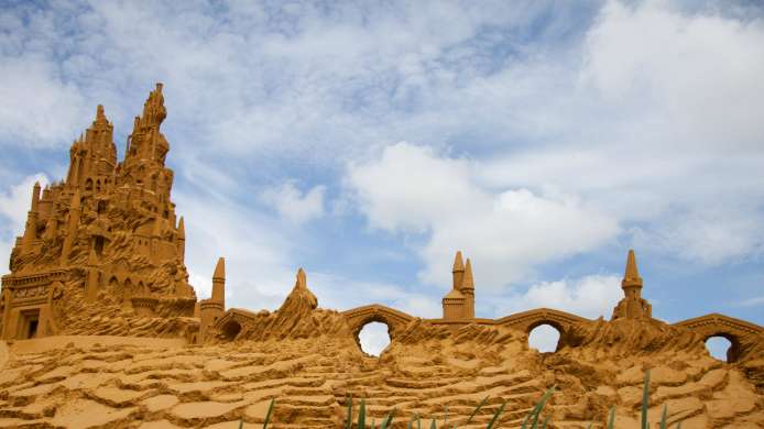Sandburgen: nicht nur für Kinder! | CostaClub